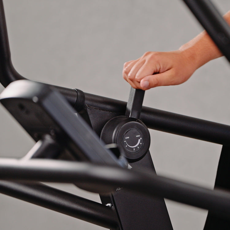 ARROW® Studio Curve Runner Treadmill (Pre Order) | SCF